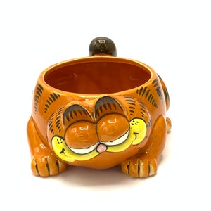 Gorgeous Collectible and Vintage Rare Garfield Flower Pot, Cat, Ceramic ...