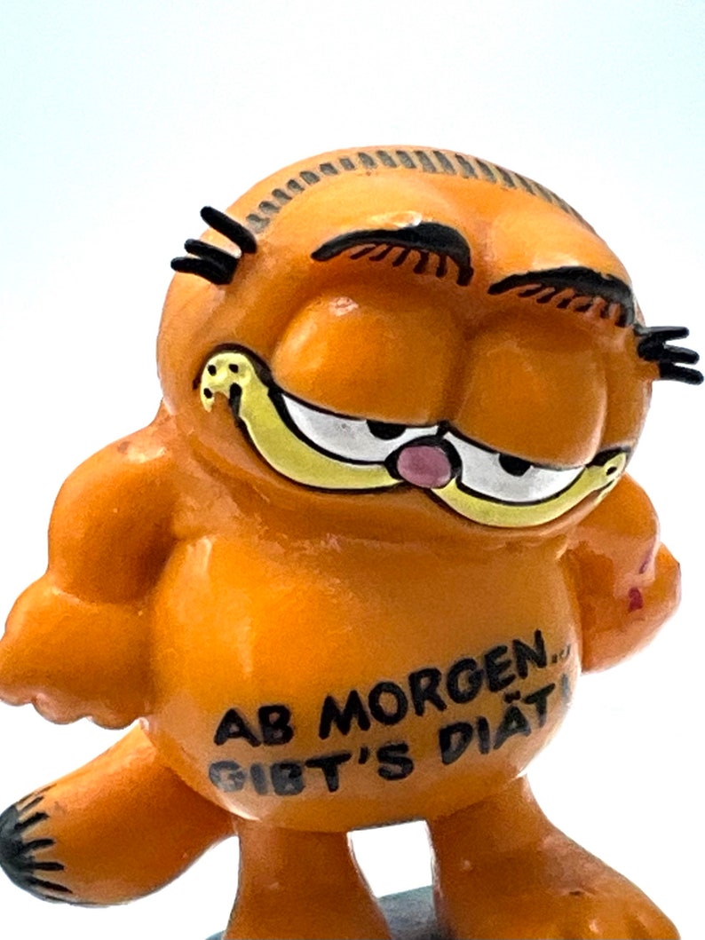 Gorgeous Collectible and Vintage Garfield Starting Tomorrow There’s a ...
