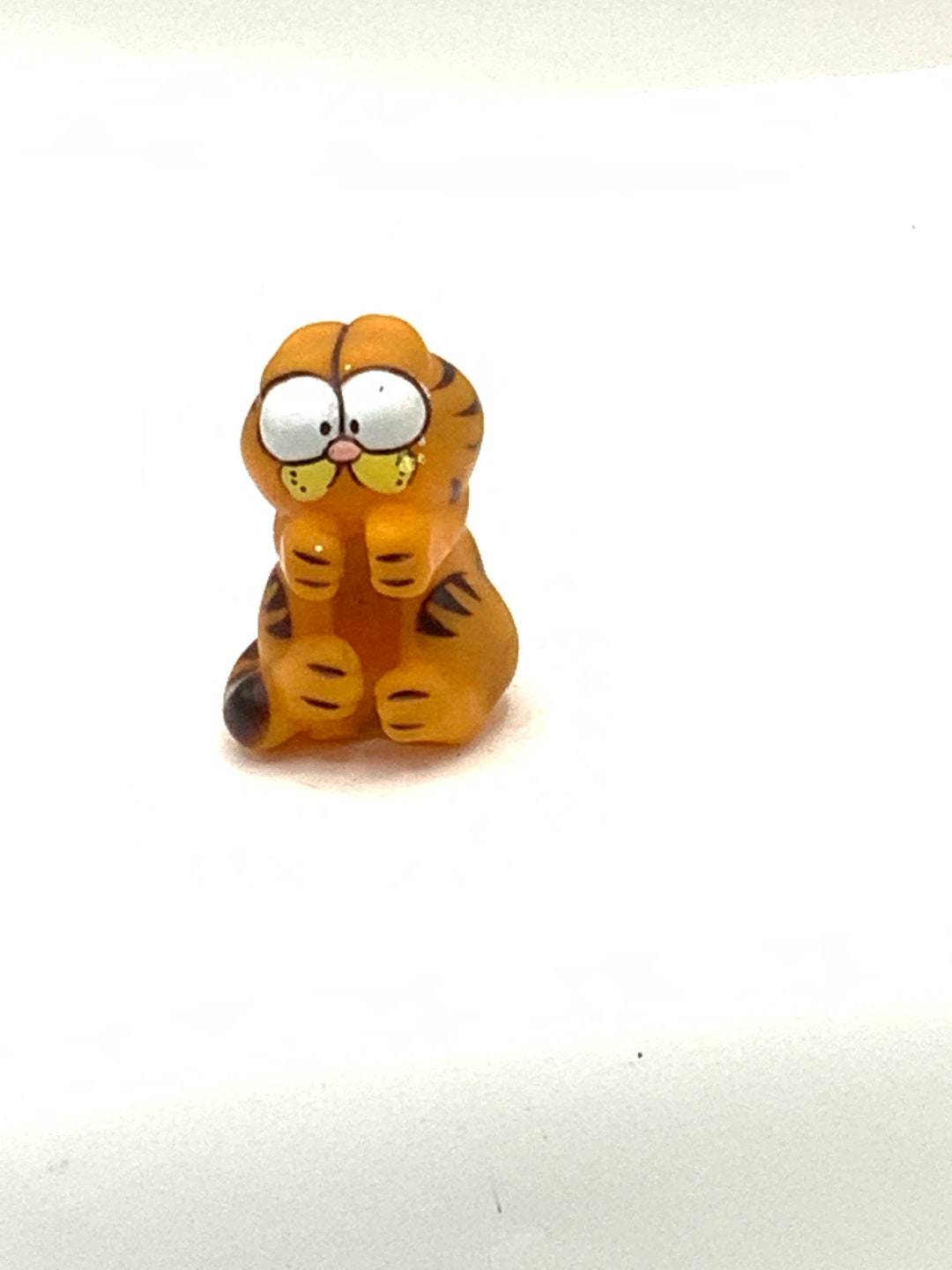 Gorgeous Vintage Small Garfield, Cat, Orange, Figurine, Pencil Holder ...