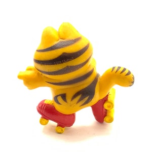 Vintage Garfield Rolling Skates Figurine, Cat, Orange. - Etsy
