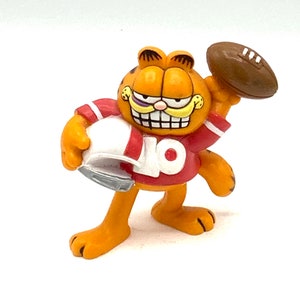 Gorgeous Collectible and Vintage Garfield as Football Player, Figurine ...