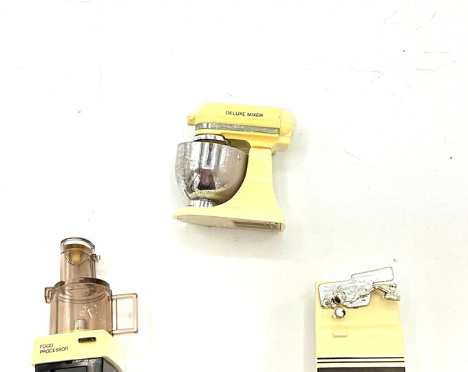 Gorgeous Collectible and Vintage Kitchen Magnets, Your Choice, Dough ...