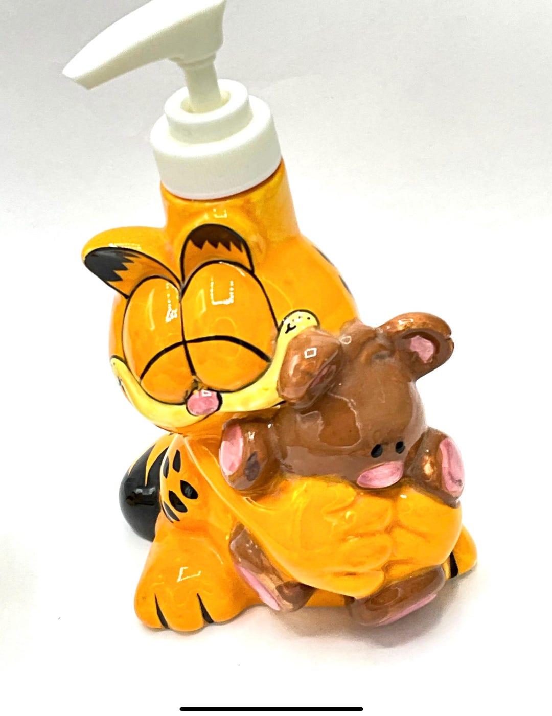 Gorgeous Collectible and Vintage Garfield as Ceramic Soap Pump Bottle ...