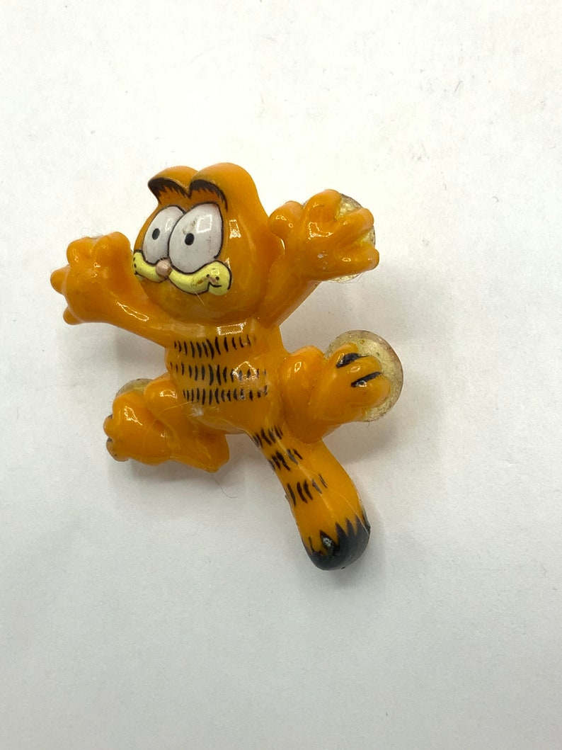 Gorgeous Collectible and Vintage Garfield Pin/ Brooch/magnet - Etsy