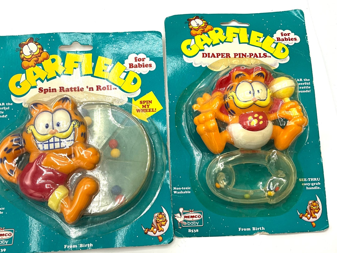 Gorgeous Collectible and Vintage Garfield Rattle Diaper Pin- Pals, Spin ...