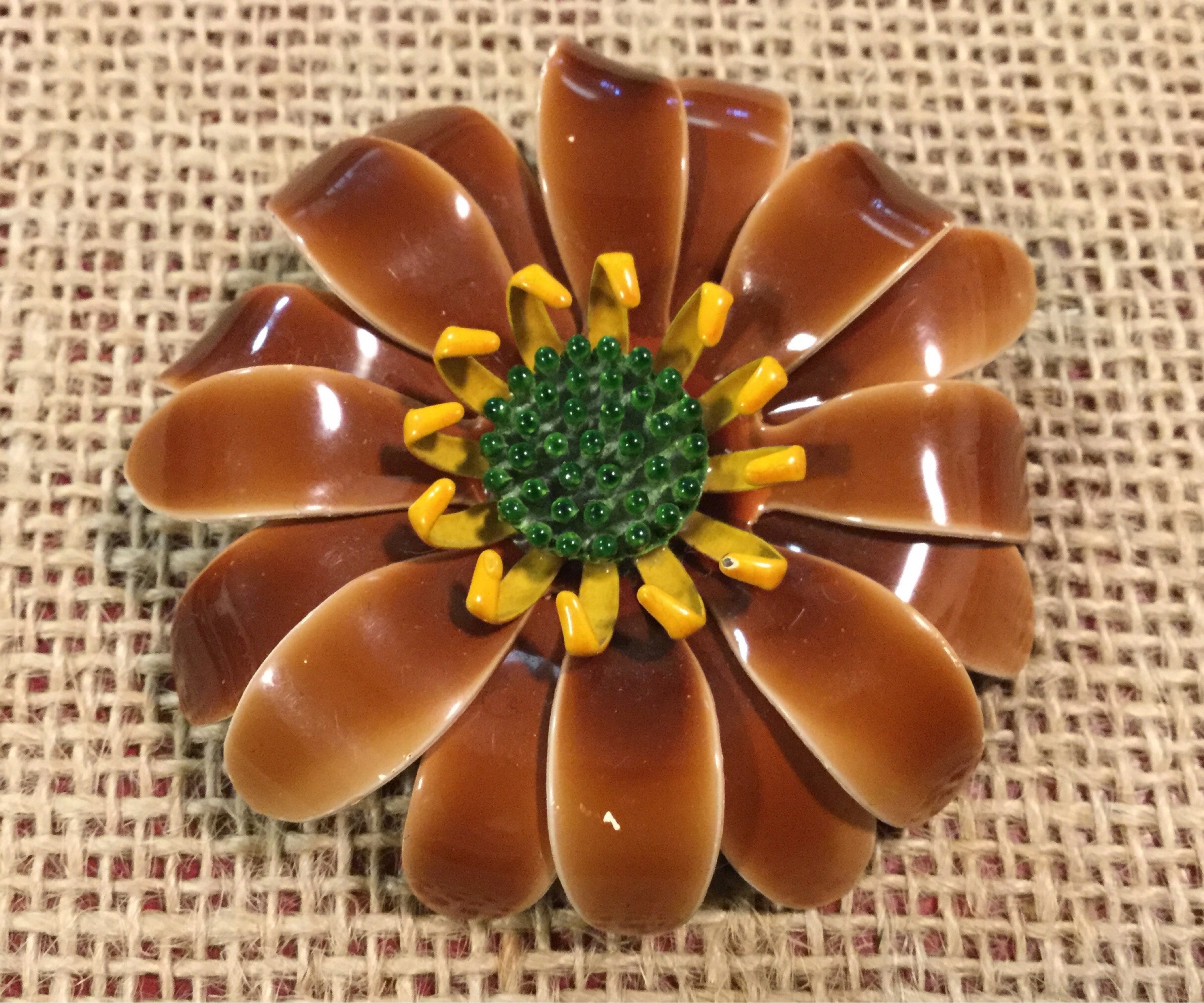 Celluloid Floral Pin Brooch/plastic Flower/daisy? Sunflower?/yellow ...