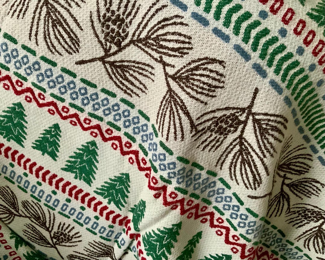 Vintage Homespun Woven Christmas Tablecloth/evergreen Pinetree Print ...