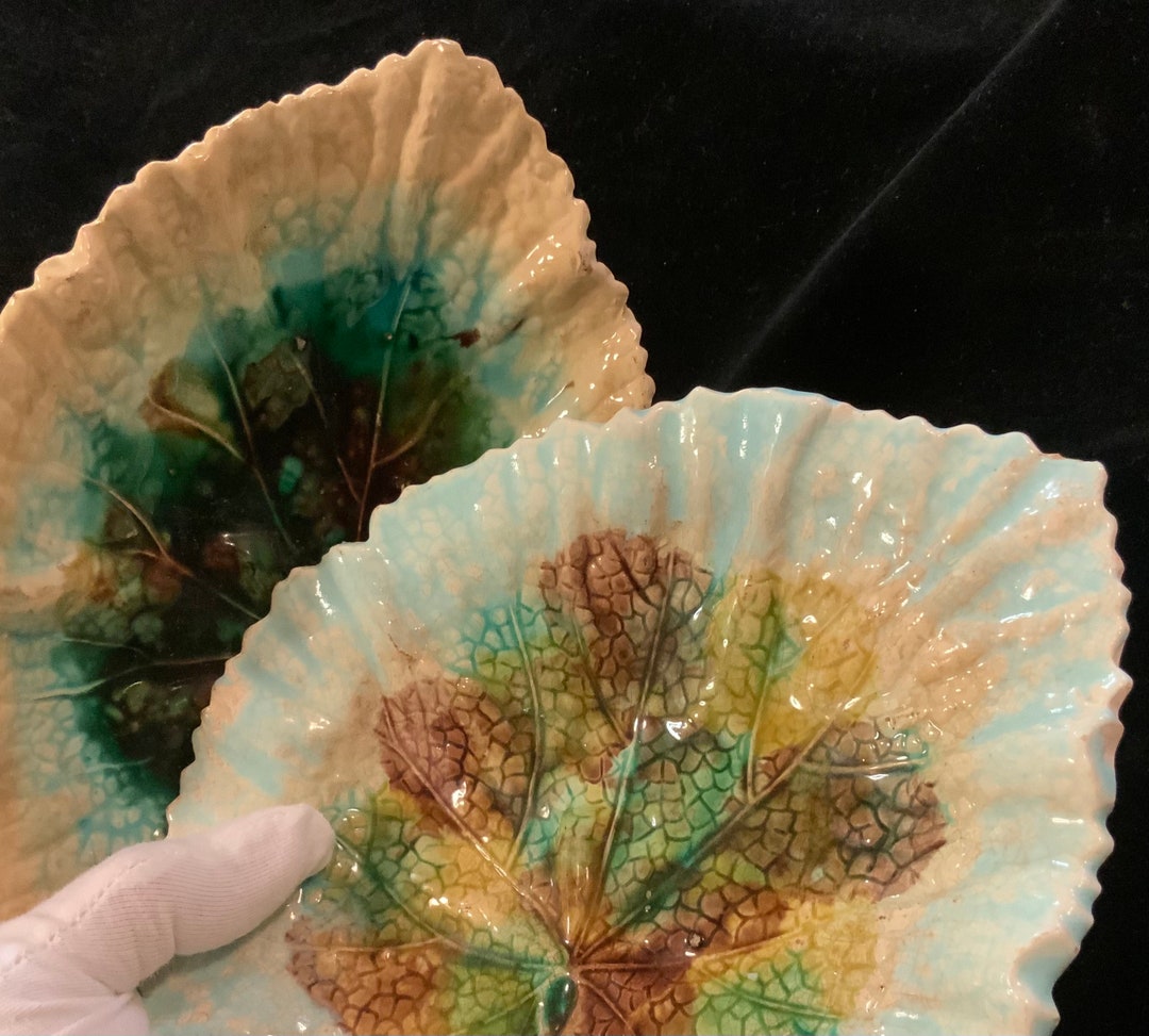 Majolica Begonia Leaf Dish-plate/etruscan Ceramic Earthenware Pottery ...