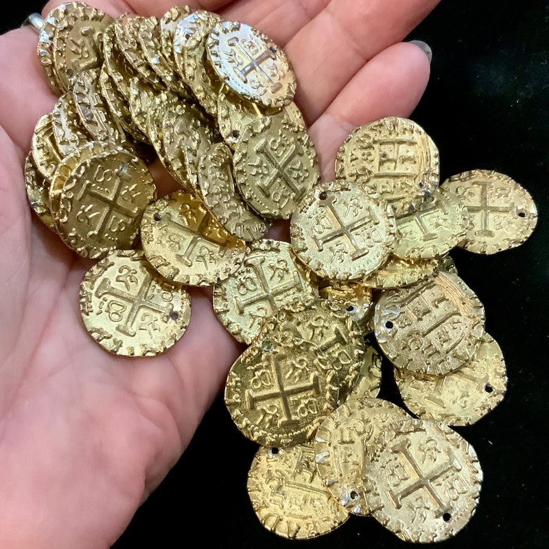 Gold Doubloon Pendant - Etsy