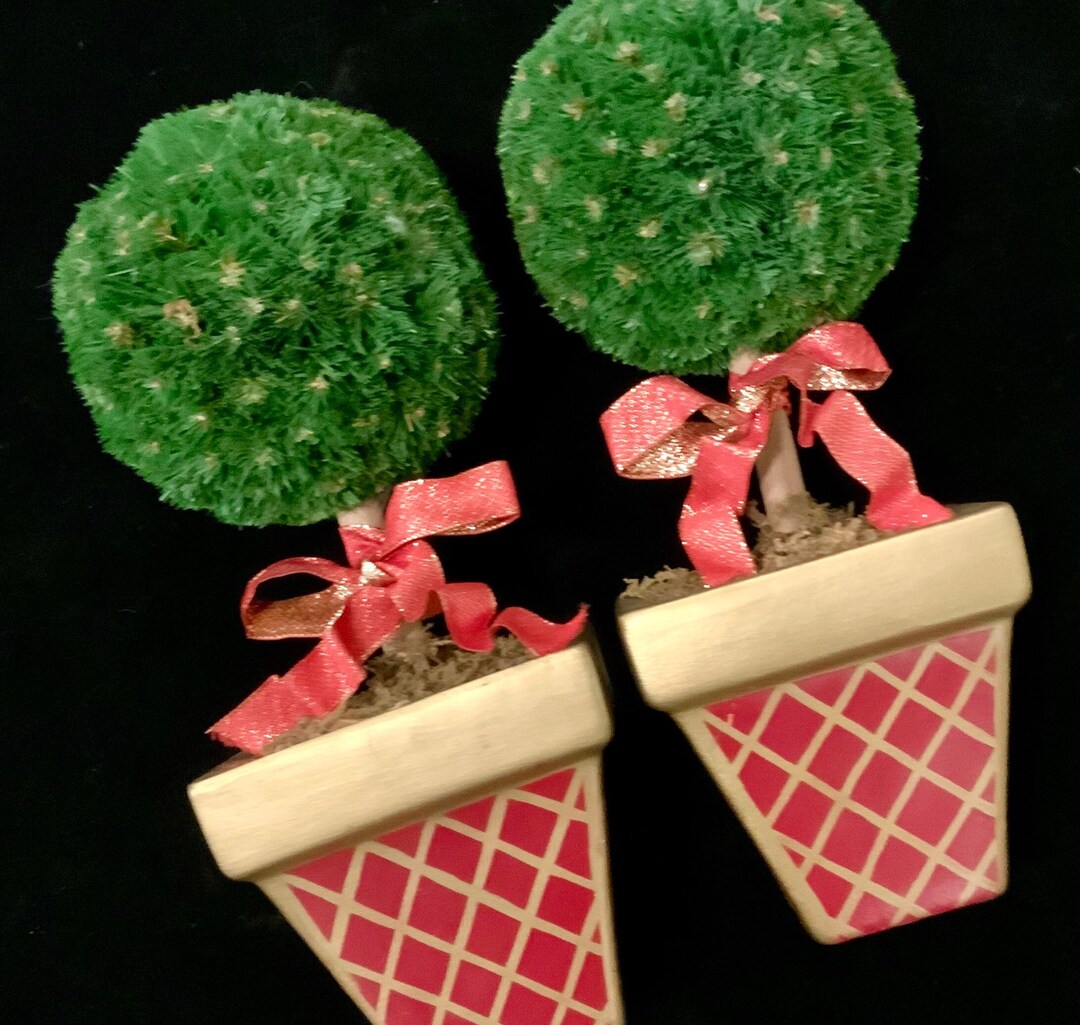 Topiary Tree/floral Green Faux Evergreen Balls/red+gold Ceramic Pot ...