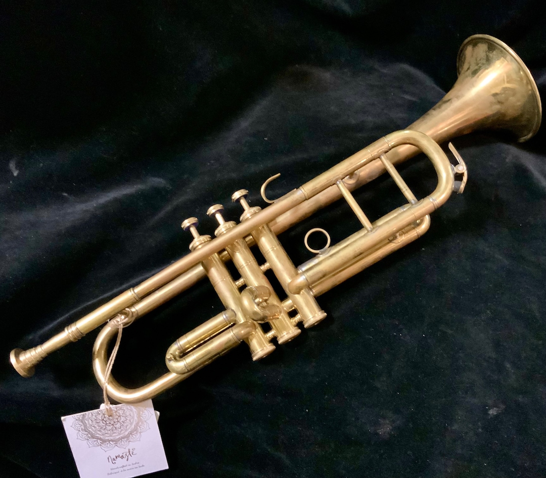 Trumpet Musical Instrument/brass/decorative/namaste/india/large 19.5”l ...