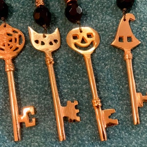 Halloween Key Ornament/copper Skeleton Key/beaded/cat-pumpkin-ghost ...