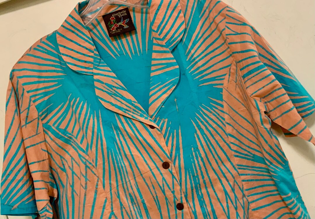 Hawaiian Batik Blouse/pink & Blue Print/caribelle Batik/button Up ...
