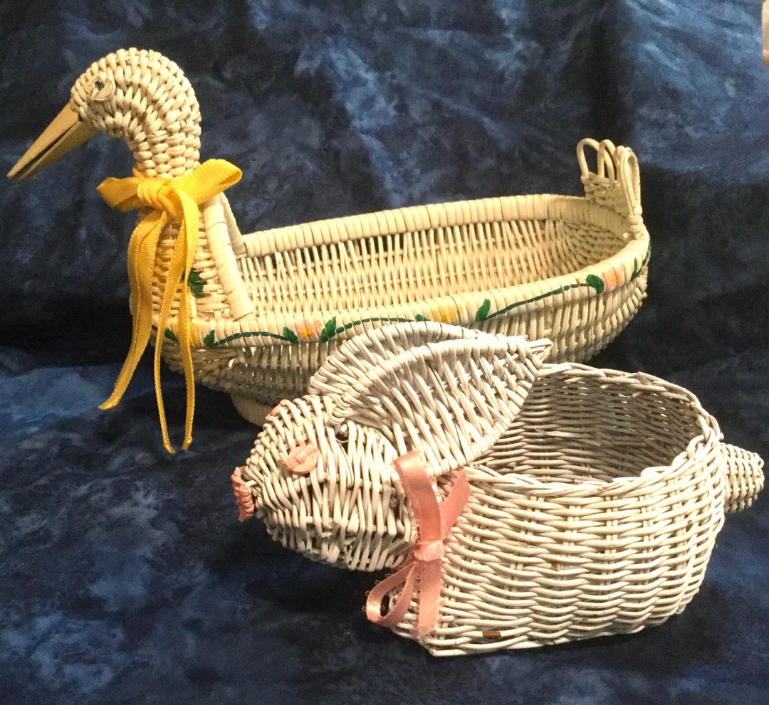 White Wicker Bird Basket/bunny Rabbit Basket/duck Basket/trinket Dish ...