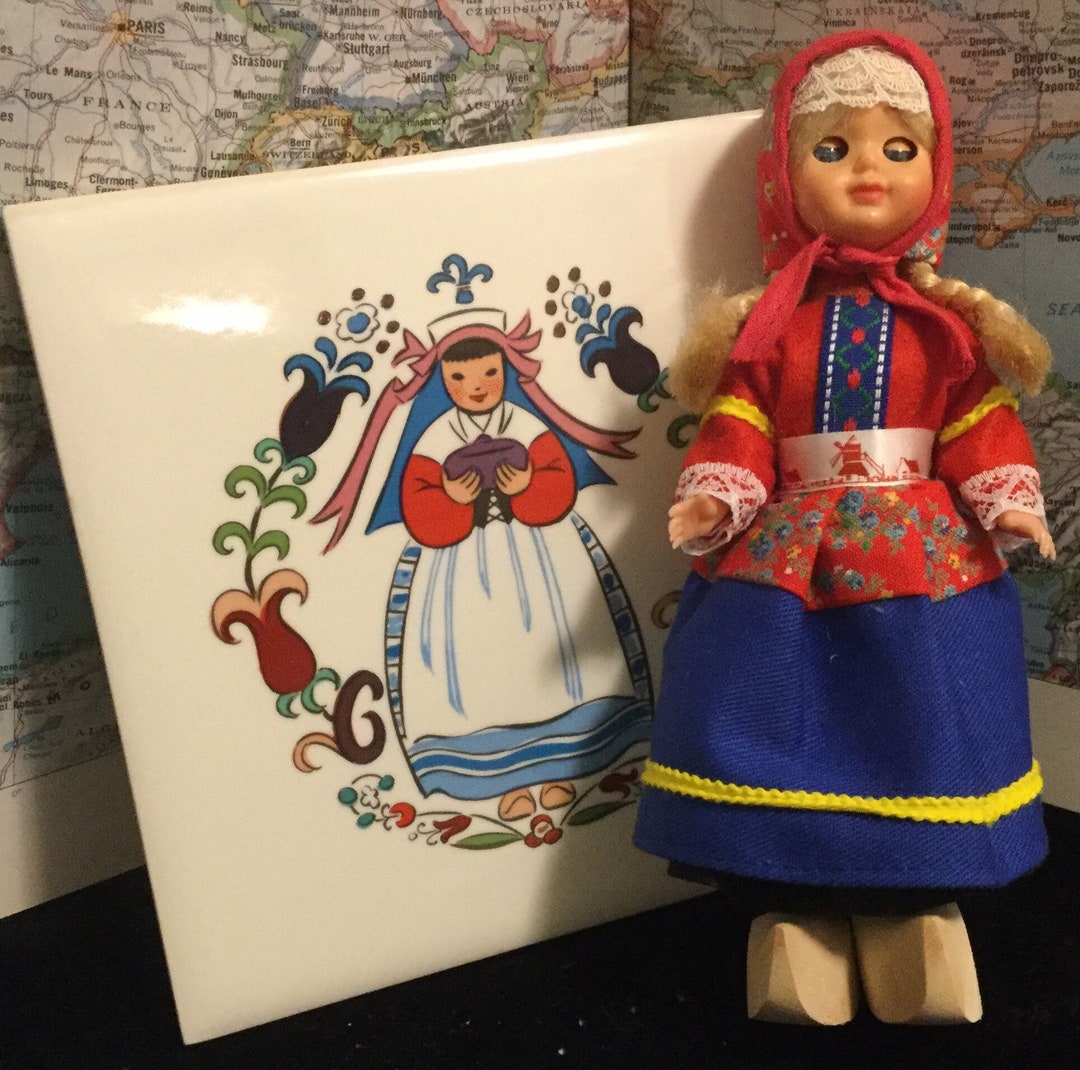 Holland Souvenir Doll & Tile Set/dutch Sleepy Eye Girl Doll/netherlands ...