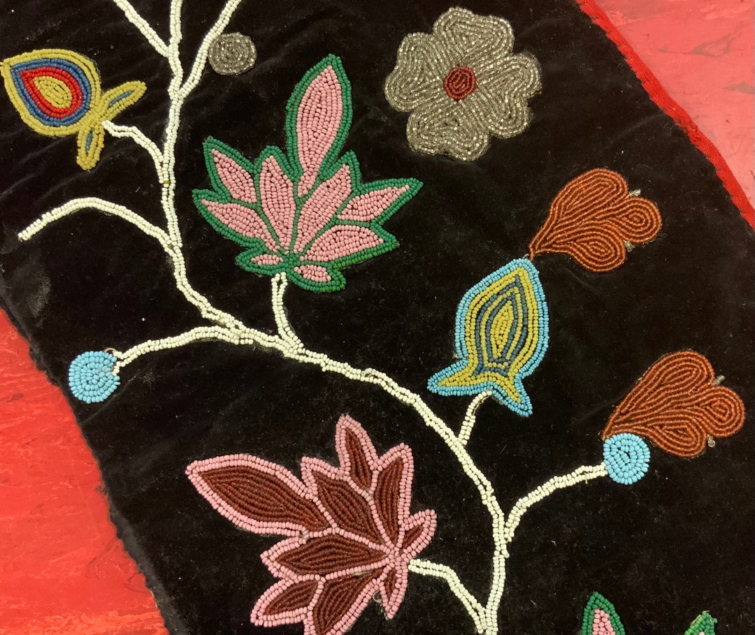 Antique Native American Indian Beadwork Floral Embroidery Velvet ...