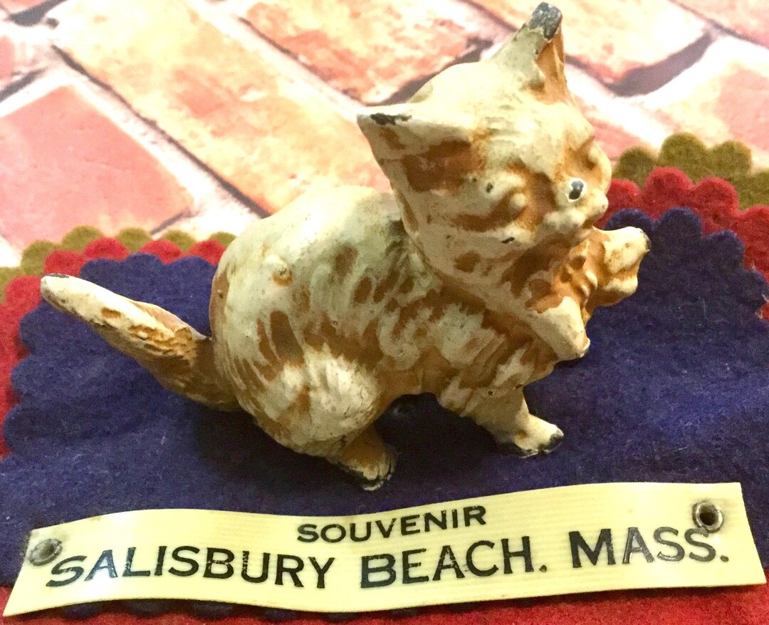 Cat Figurine-knick Knack/salisbury Beach MA Souvenir/cast Iron Metal ...