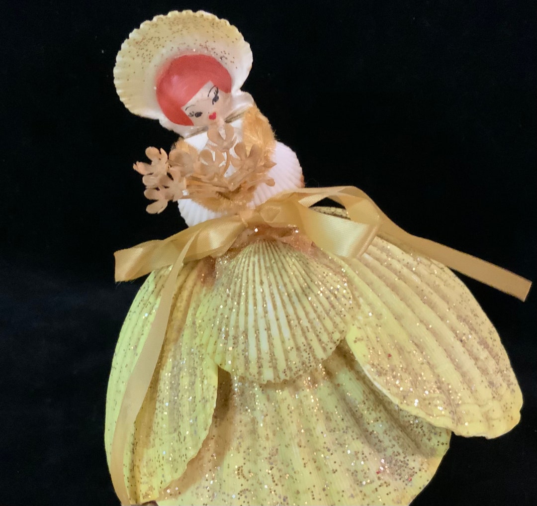 Shell Doll Figurine Knick Knack/florida Souvenir/scallop Seashell/hand ...