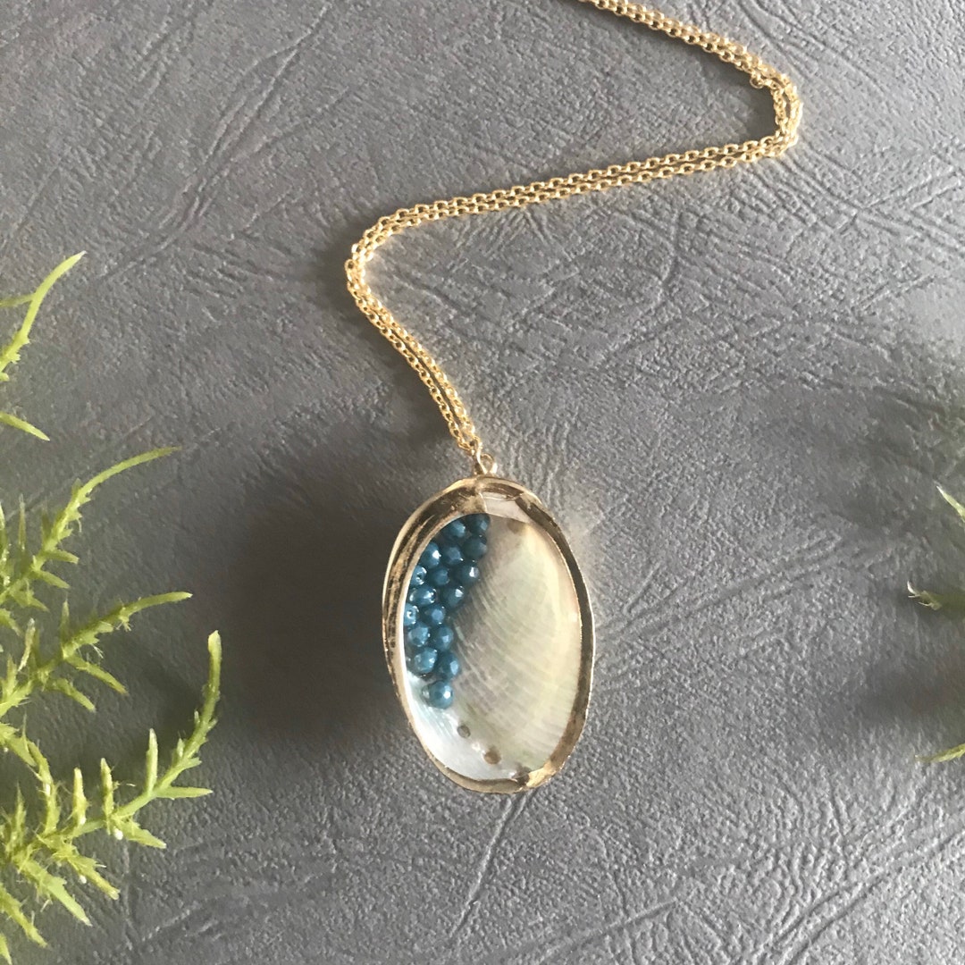 Seashell Necklace, Handmade Jewelry, Handmade Pendant Necklace, Dark ...