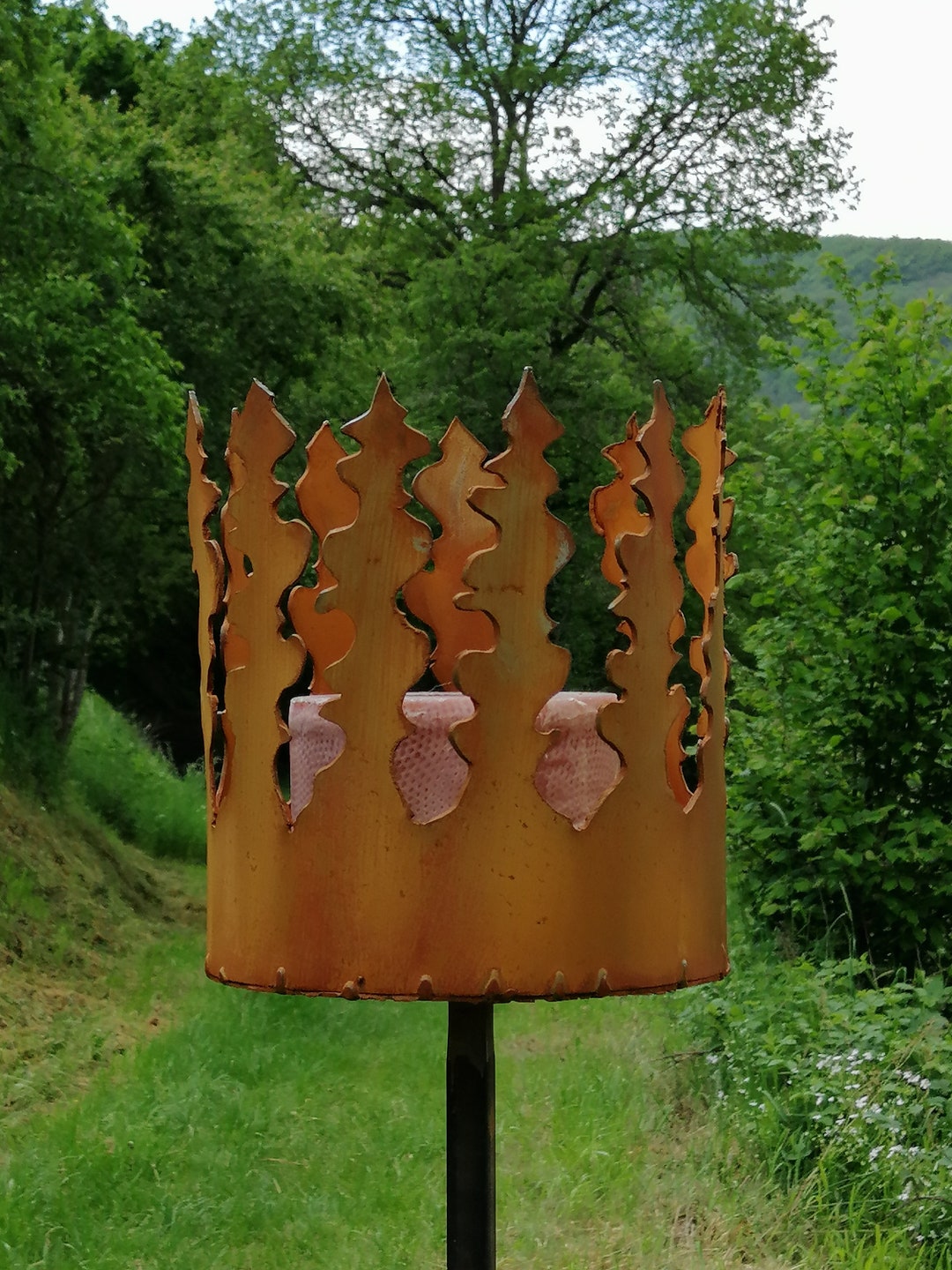 Torch Garden Torch Crown Rust Toilet Paper Torch, Including Pole Holder ...