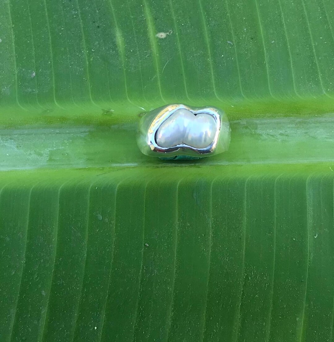 No 1132 Natural Tennessee River Pearl in a 950 Sterling Silver Ring ...