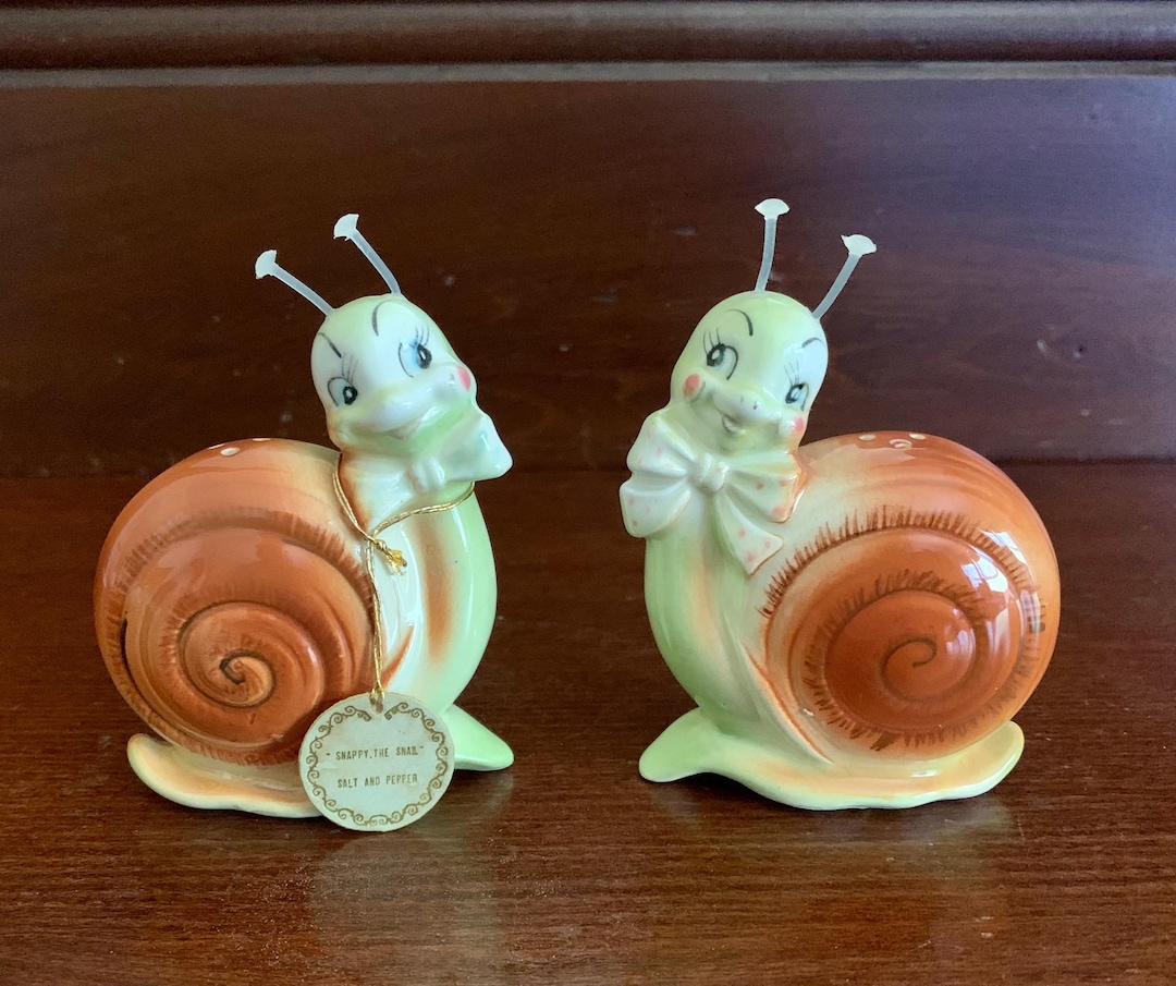Vintage Enesco “snappy the Snail” Anthropomorphic Salt & Pepper Shaker ...