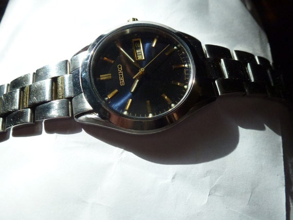 vintage seiko quartz stainless steel mens watch - Gem