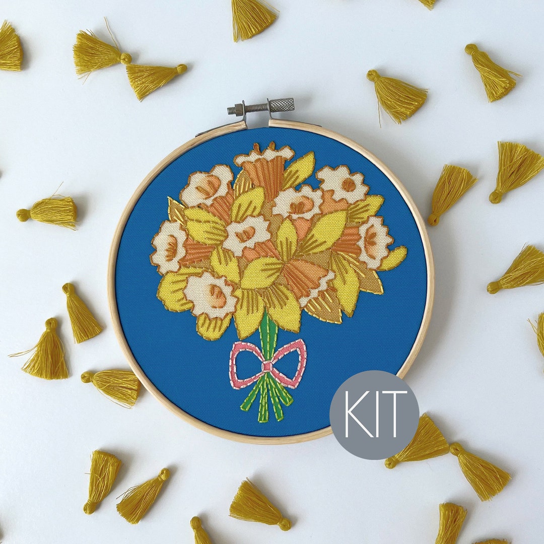 Daffodil Embroidery Kit - Etsy