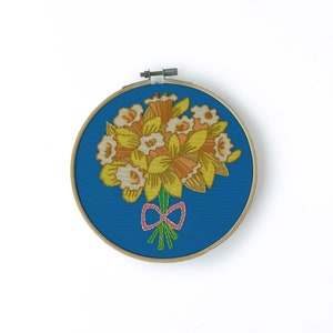 Daffodil Embroidery Kit - Etsy