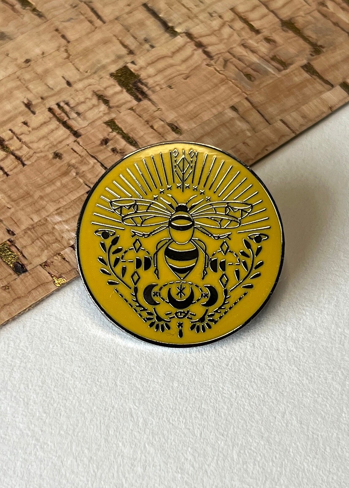 Bee Enamel Pin - Etsy