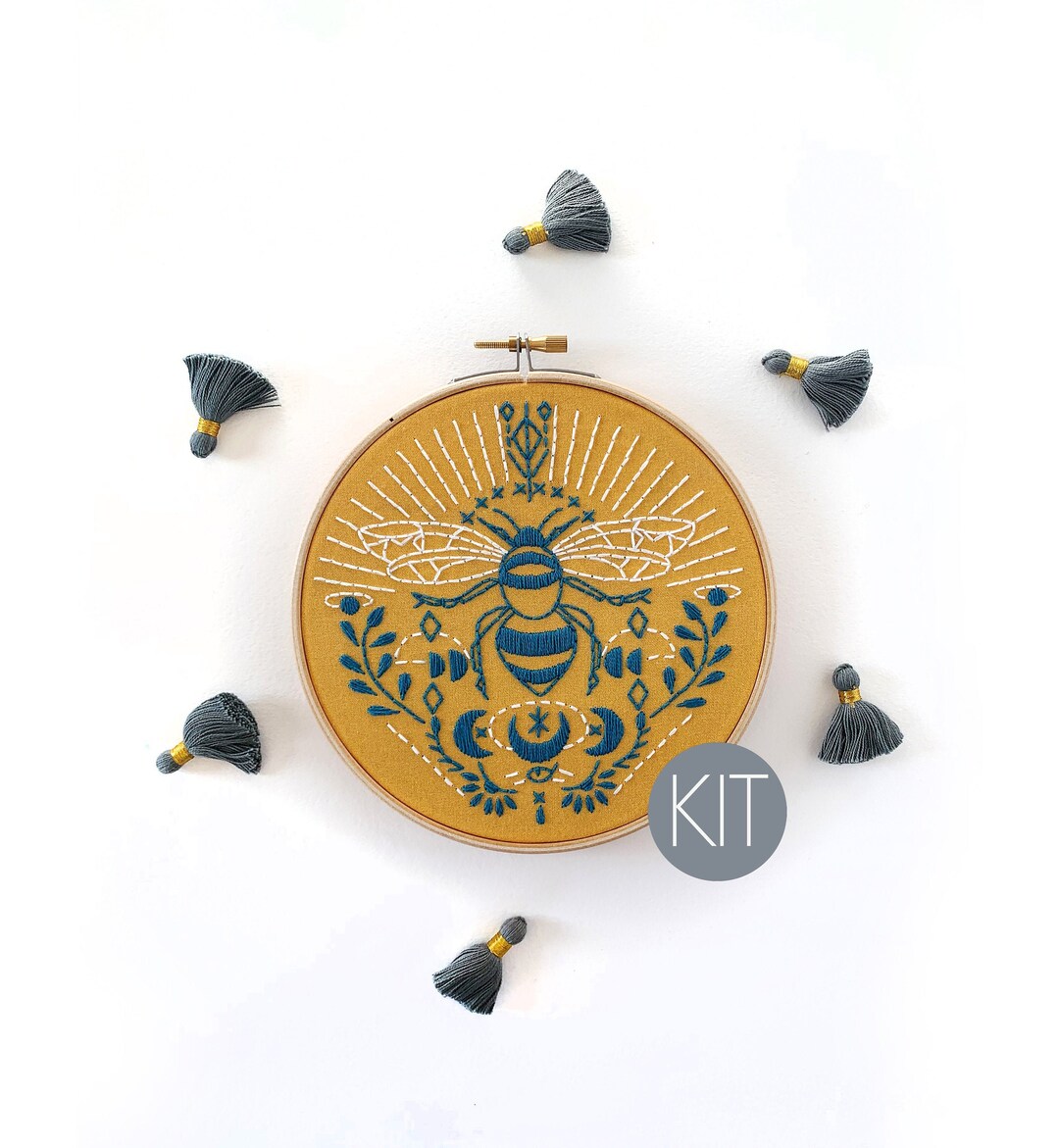Bee Embroidery Kit - Etsy