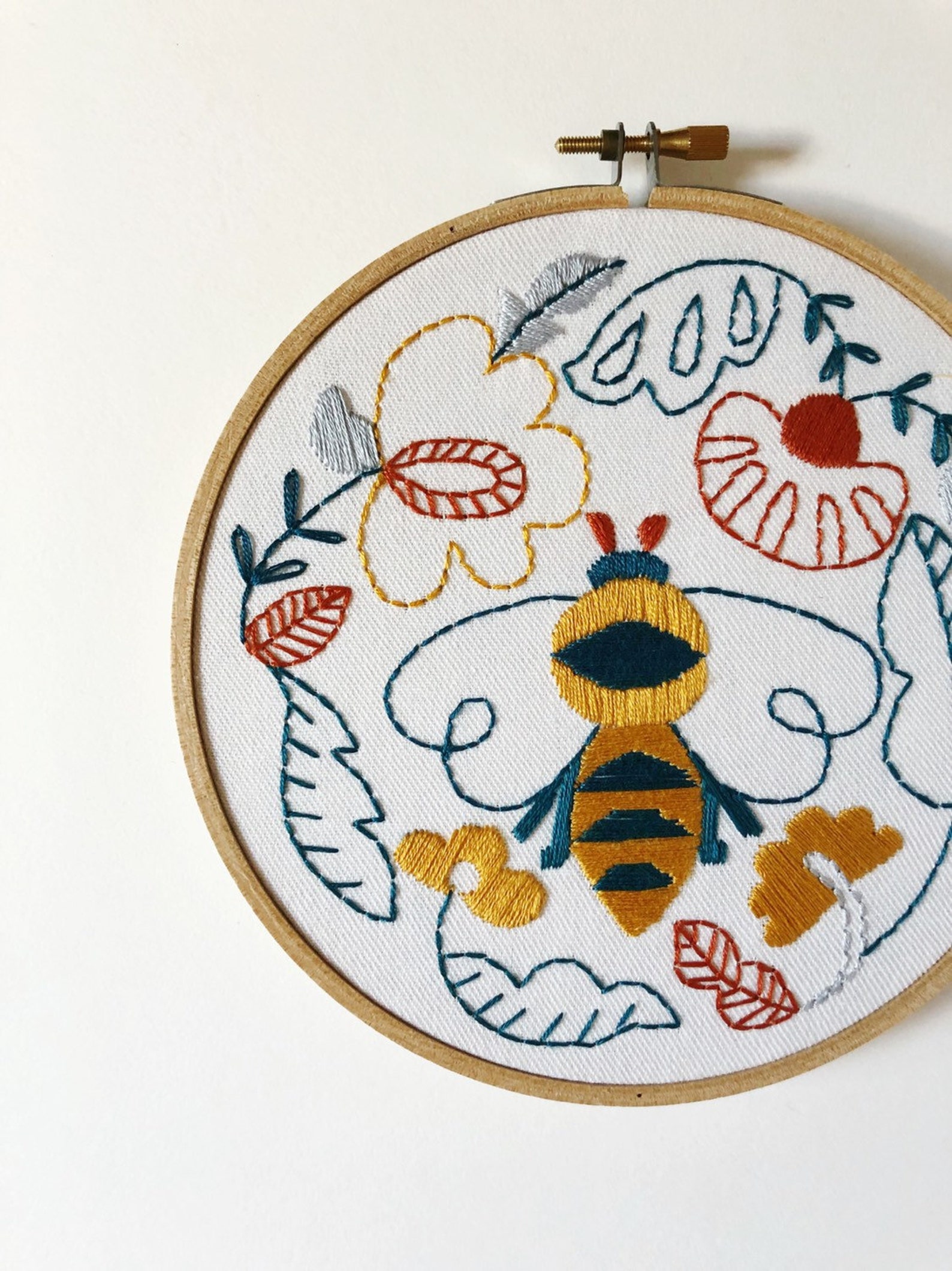 Bee PDF Embroidery Pattern, Download - Etsy