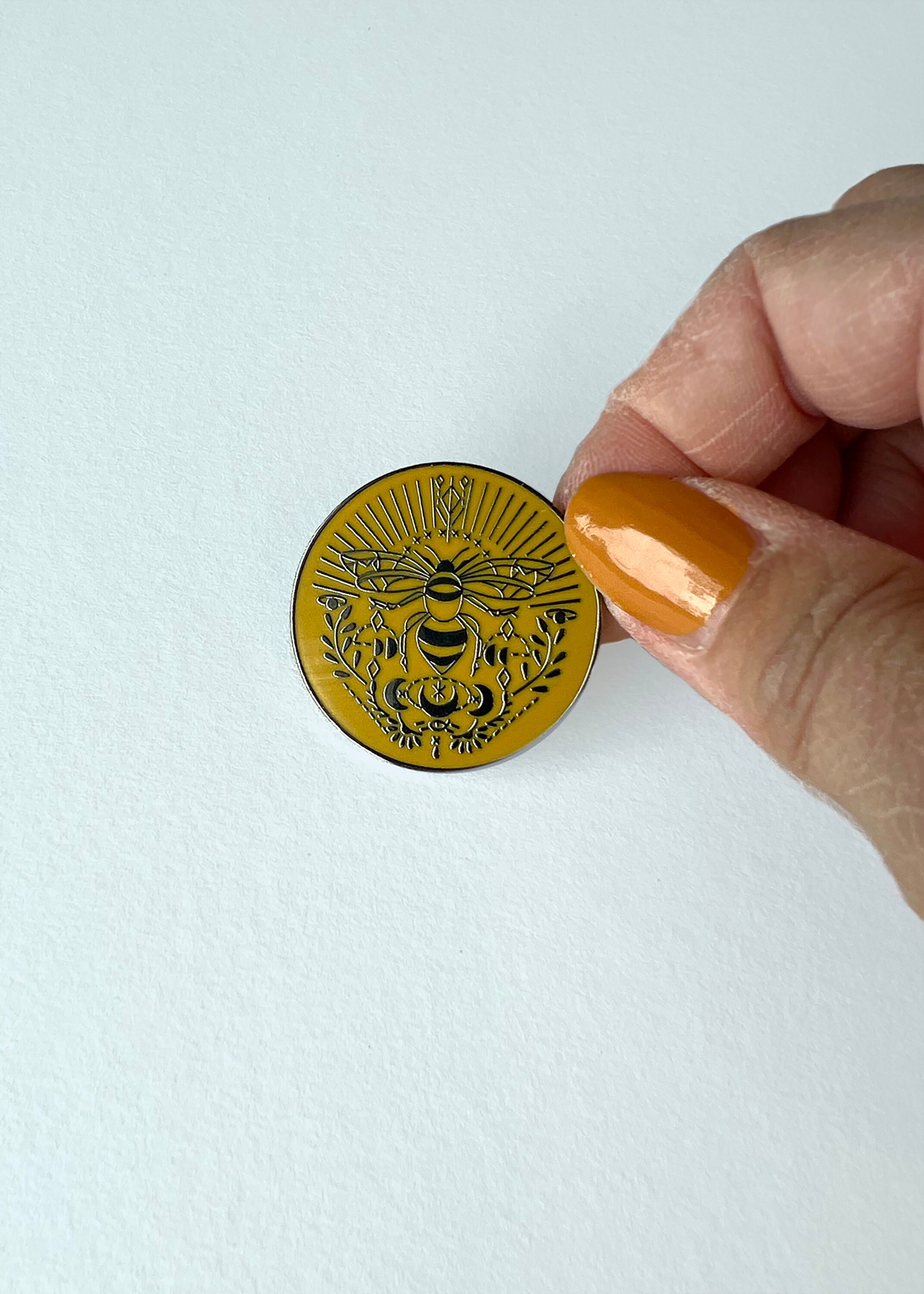 Bee Enamel Pin - Etsy