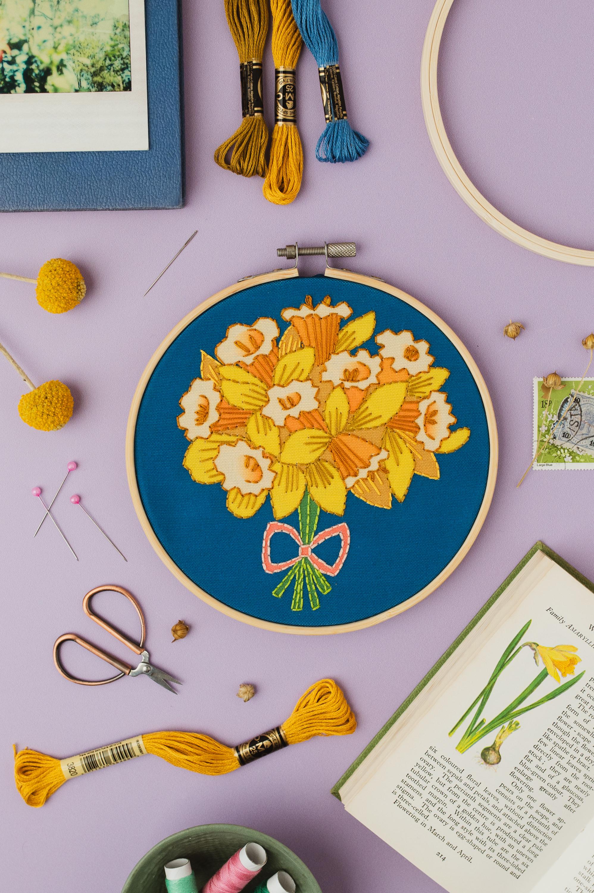 Daffodil Embroidery Kit - Etsy