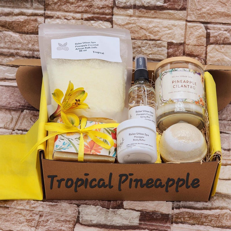 Pineapple Gifts - 60+ Gift Ideas for 2025