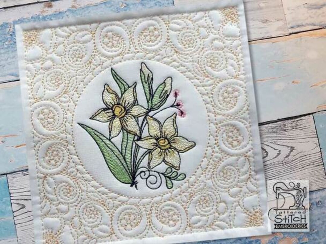 DAFFODIL FLORAL Cluster QUILT Block #2 -fits a 5x5", 6x6", 8x8" & 10x10 ...