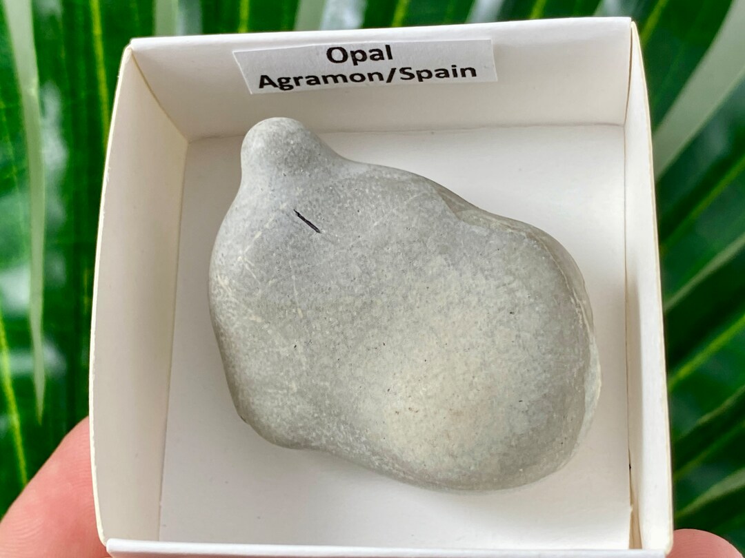 Amazing Opal From Agramon,spain,mineral,specimen,crystal Mineral ...