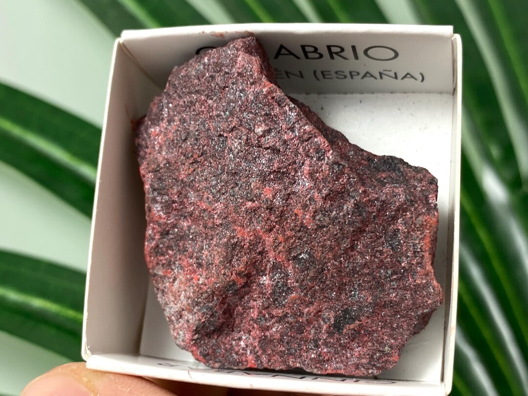 CINABRIZO: Almadén, España, piedra de cinabrio, cinabrio en bruto ...