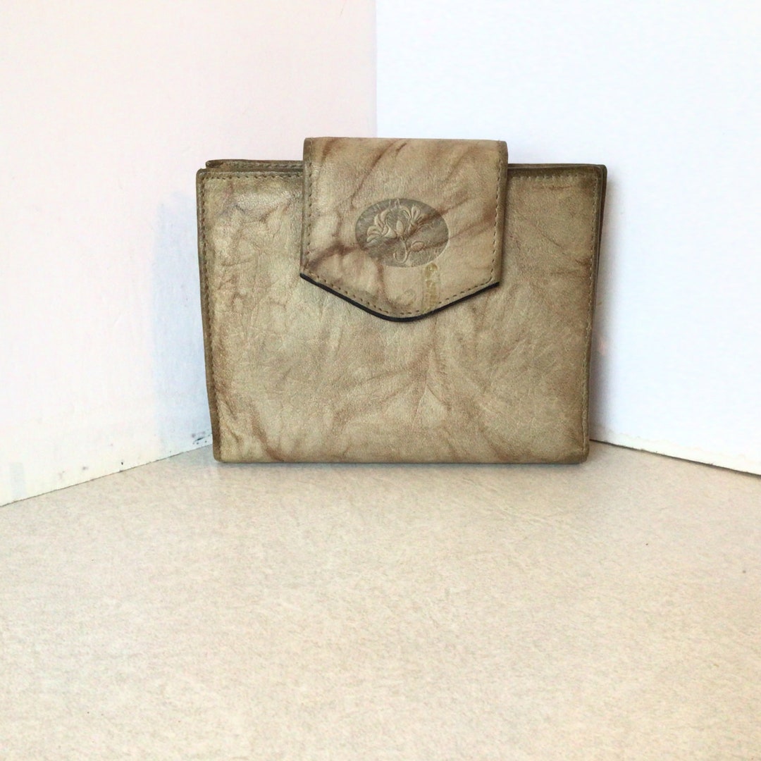 Vintage Lady Buxton Cowhide Bifold Snap Kisslock Wallet in - Etsy