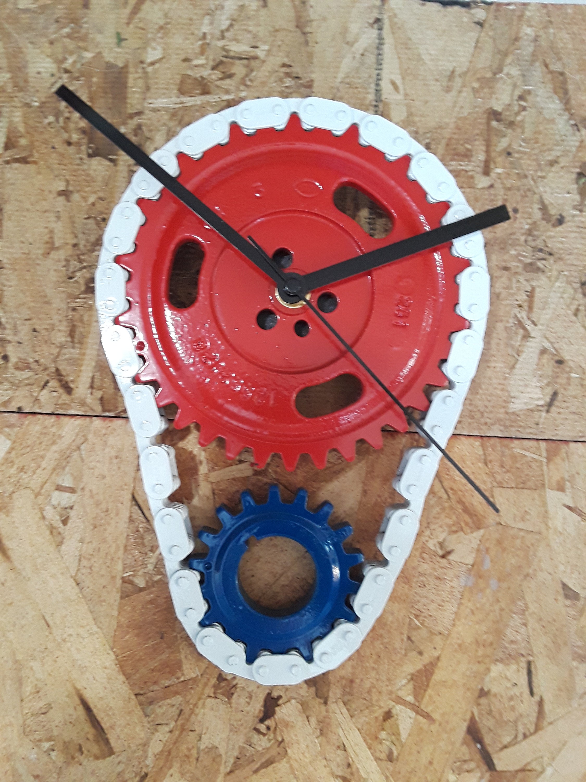 Recycled Auto Part Timing Chain Clock - Etsy