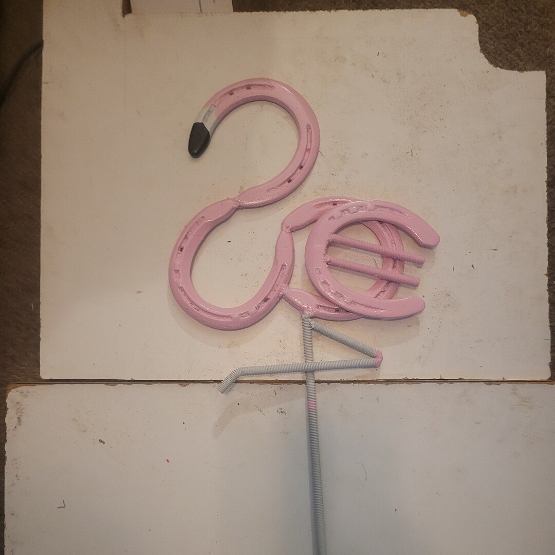 Horseshoe Flamingo Garden Stake facing Left - Etsy