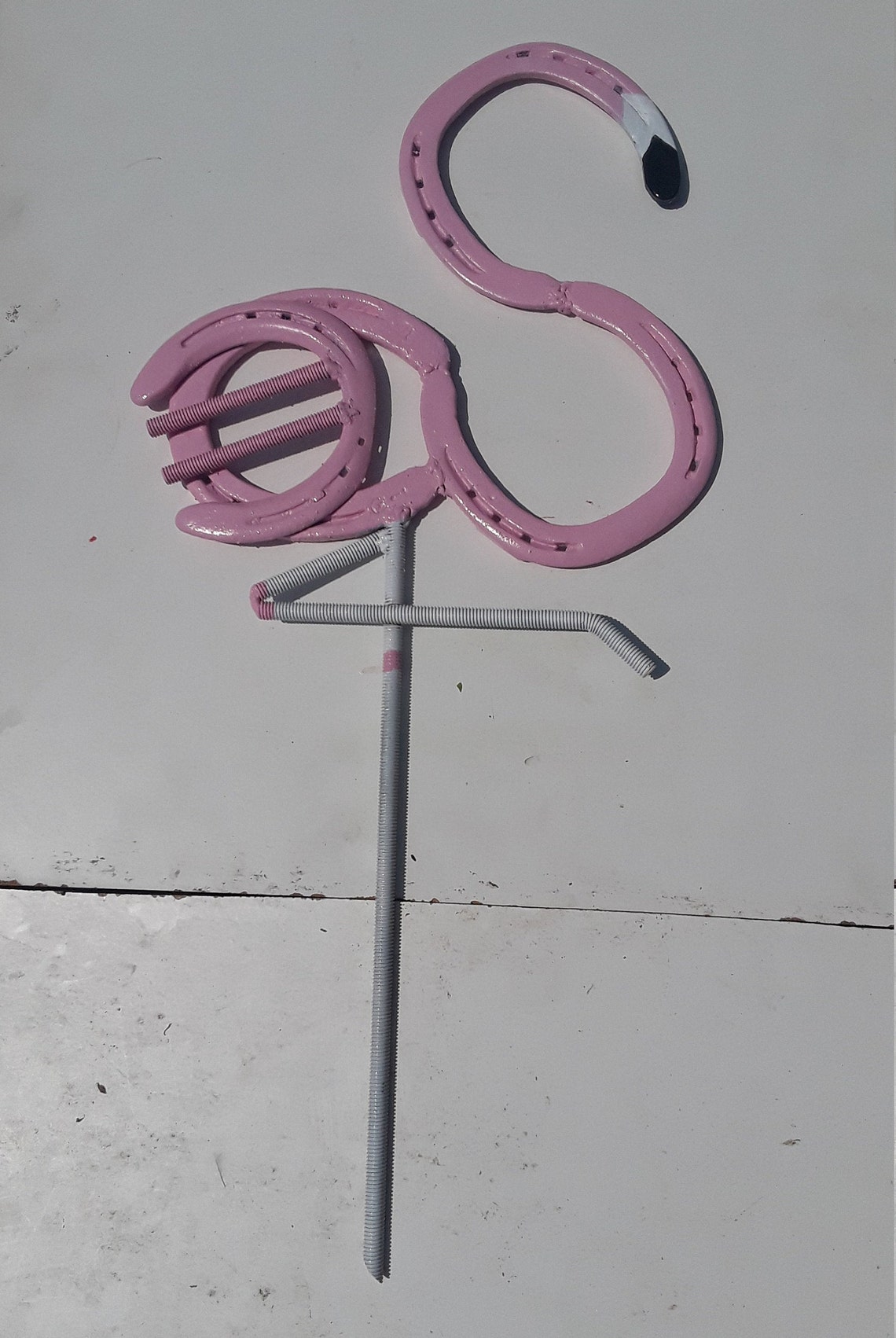 Horseshoe Flamingo Garden Stake facing right | Etsy