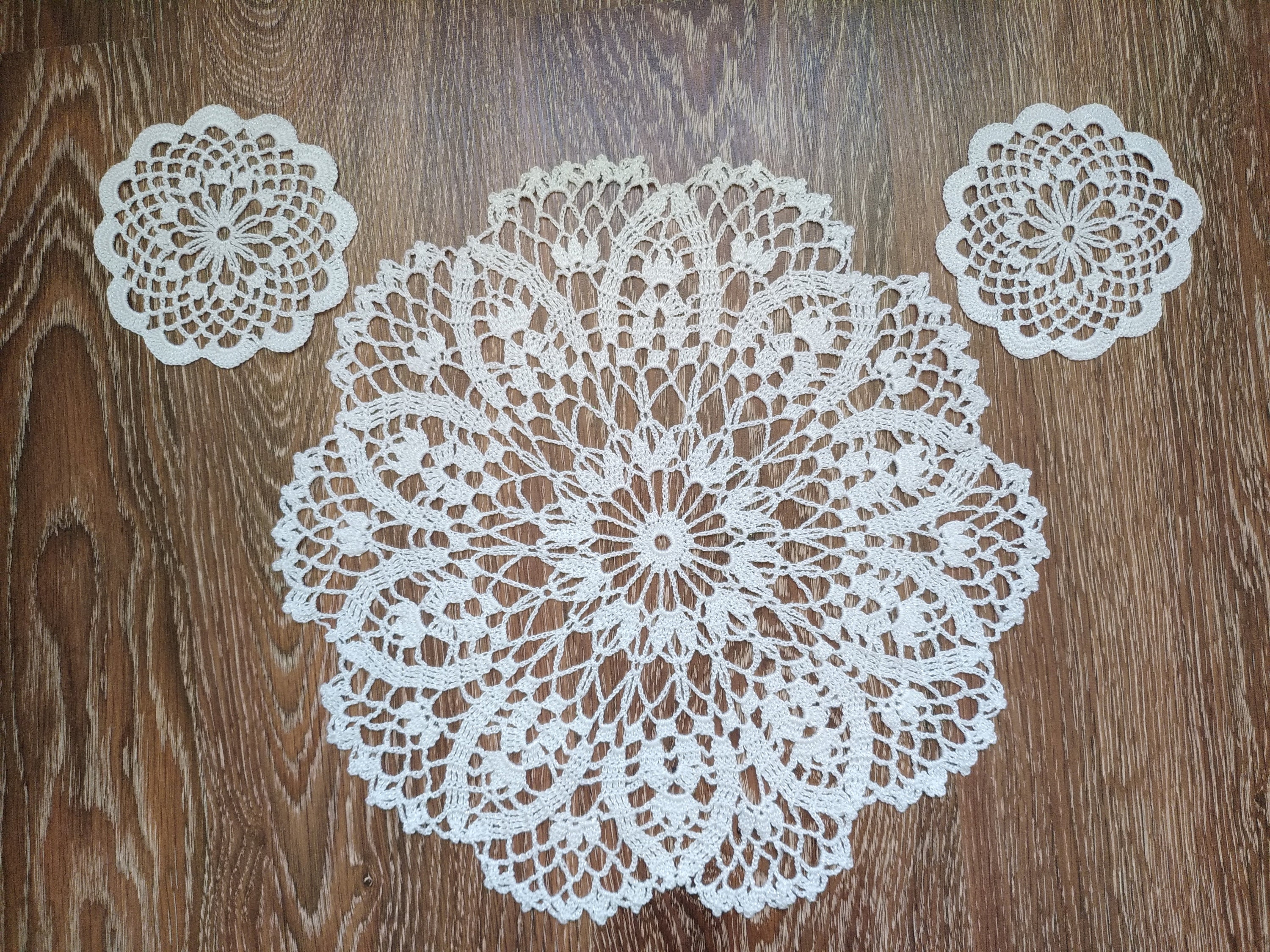 1 Medium doily and 2 Little doilies New Year's set | Etsy