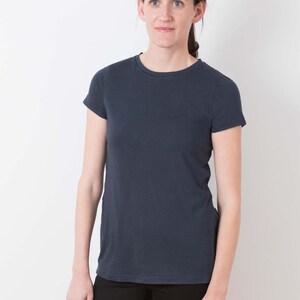 Lark Tee Sewing Pattern by Grainline Studios Patterns | Sizes 0-18 - Etsy