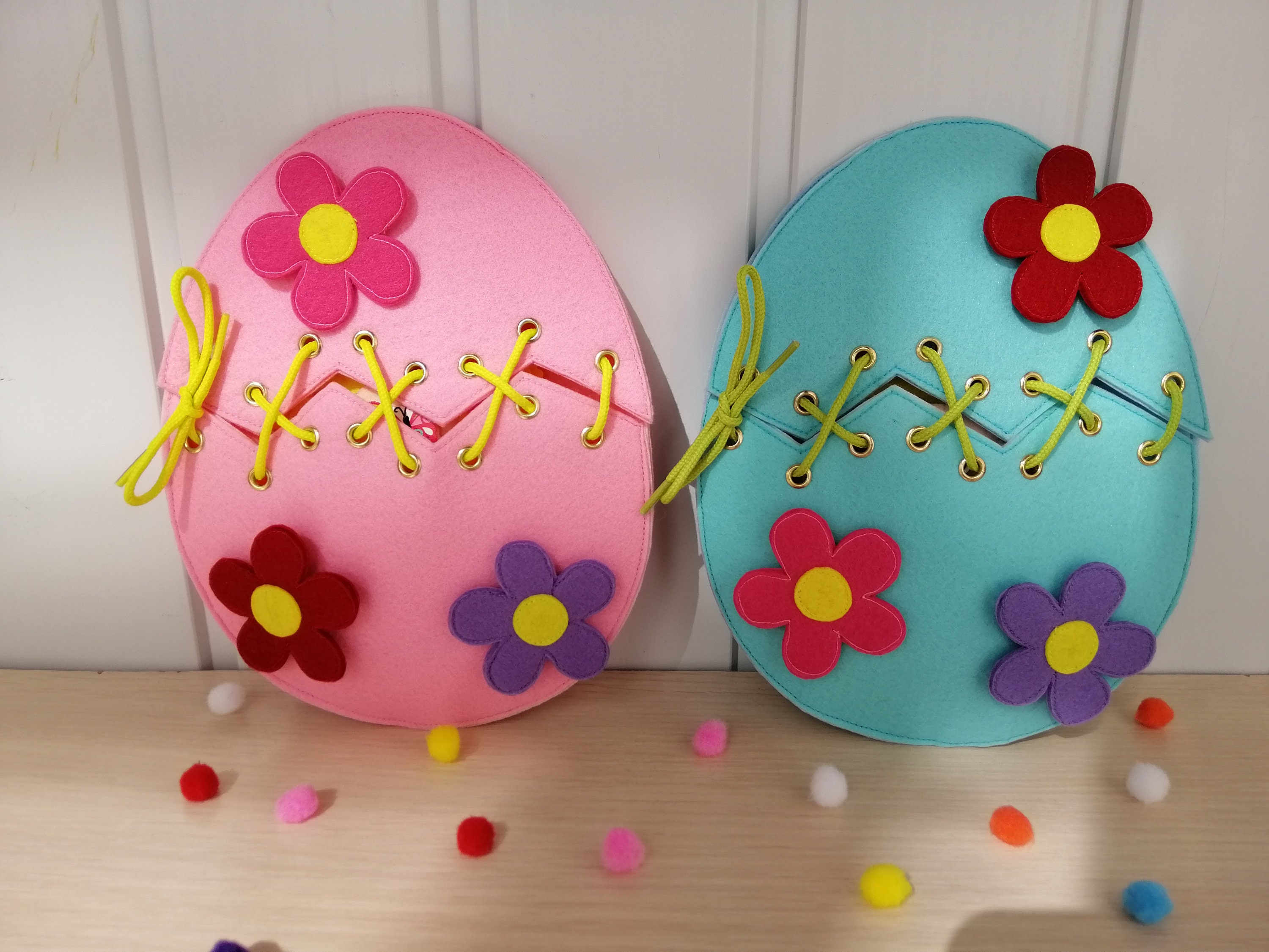 I Spy Bag, Easter Gift, Easter Eggs, Felt Chicken, Travel Toys, Toddler ...