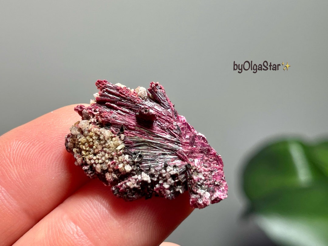 Rare Miniature Well Defined Dark Red Fuchsia Erythrite Crystals ...