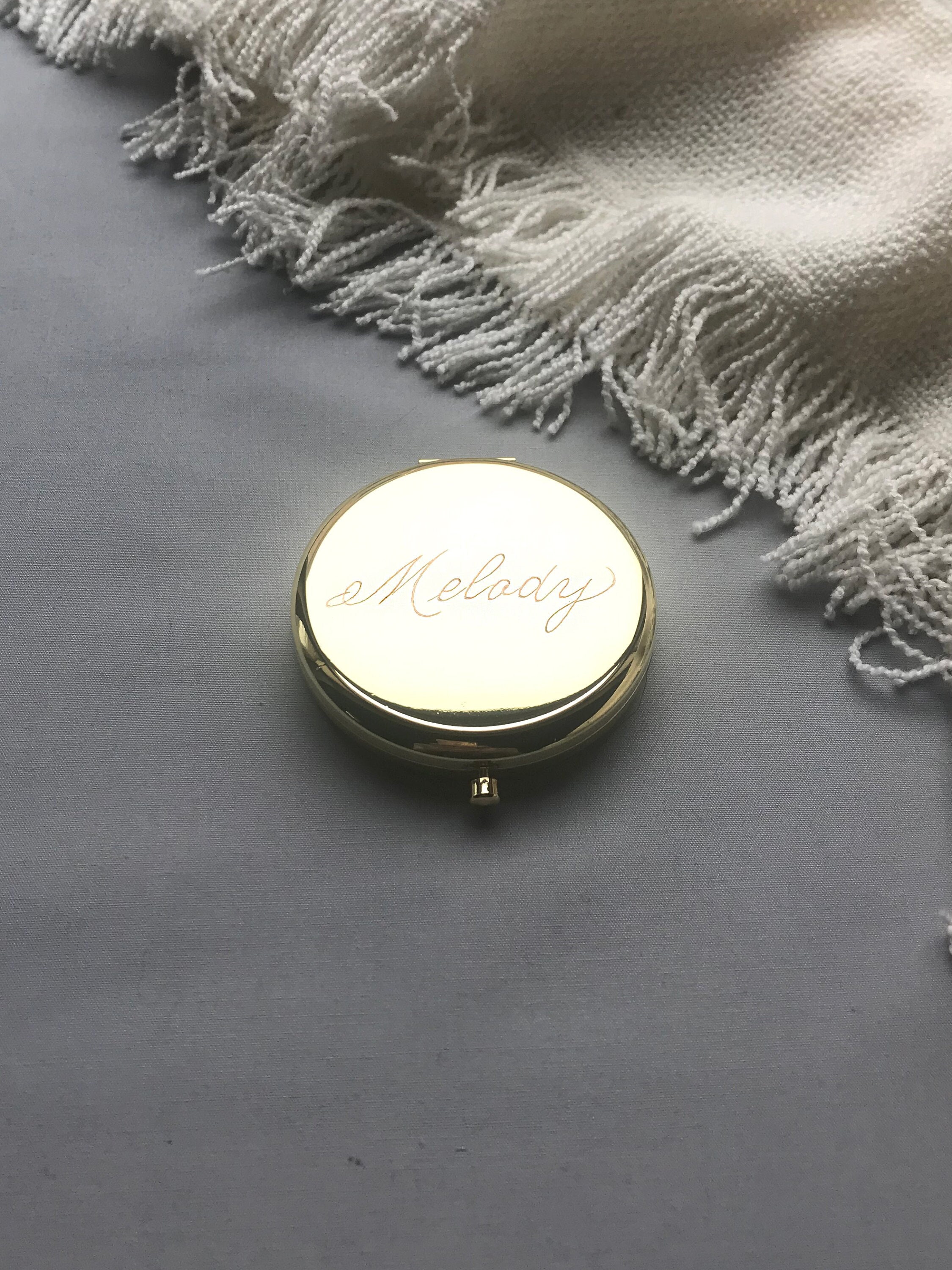 Personalized Compact Mirror: Engraved Calligraphy Pocket Mirror - Etsy