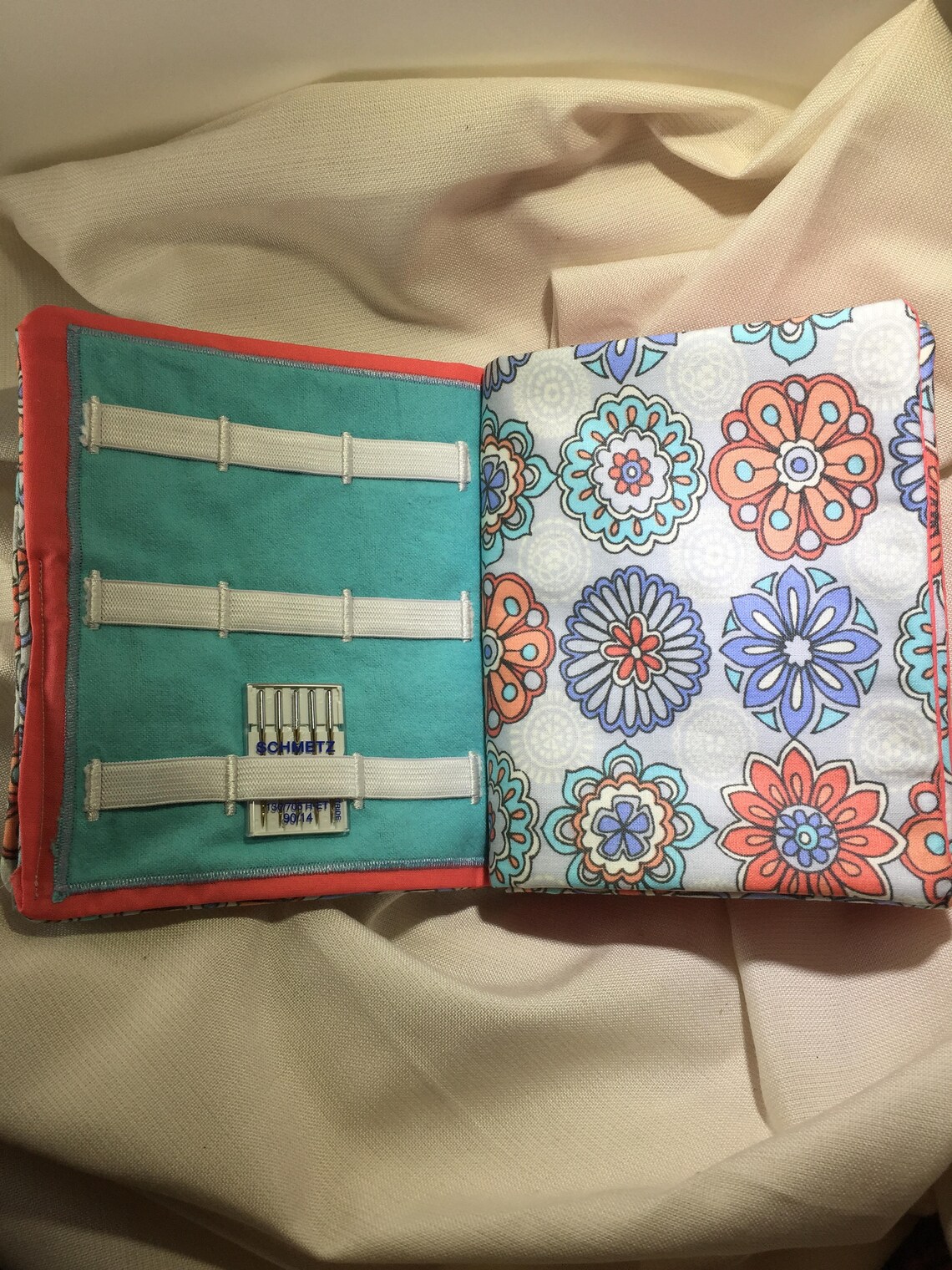 Sewing Needle Organizer Book in the Hoop Project - Etsy