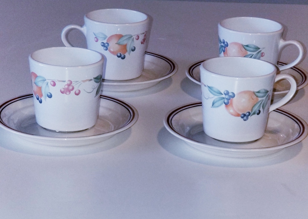 Vintage (années 1990) 8 pièces Corelle Abundance Fruits Mugs et ...