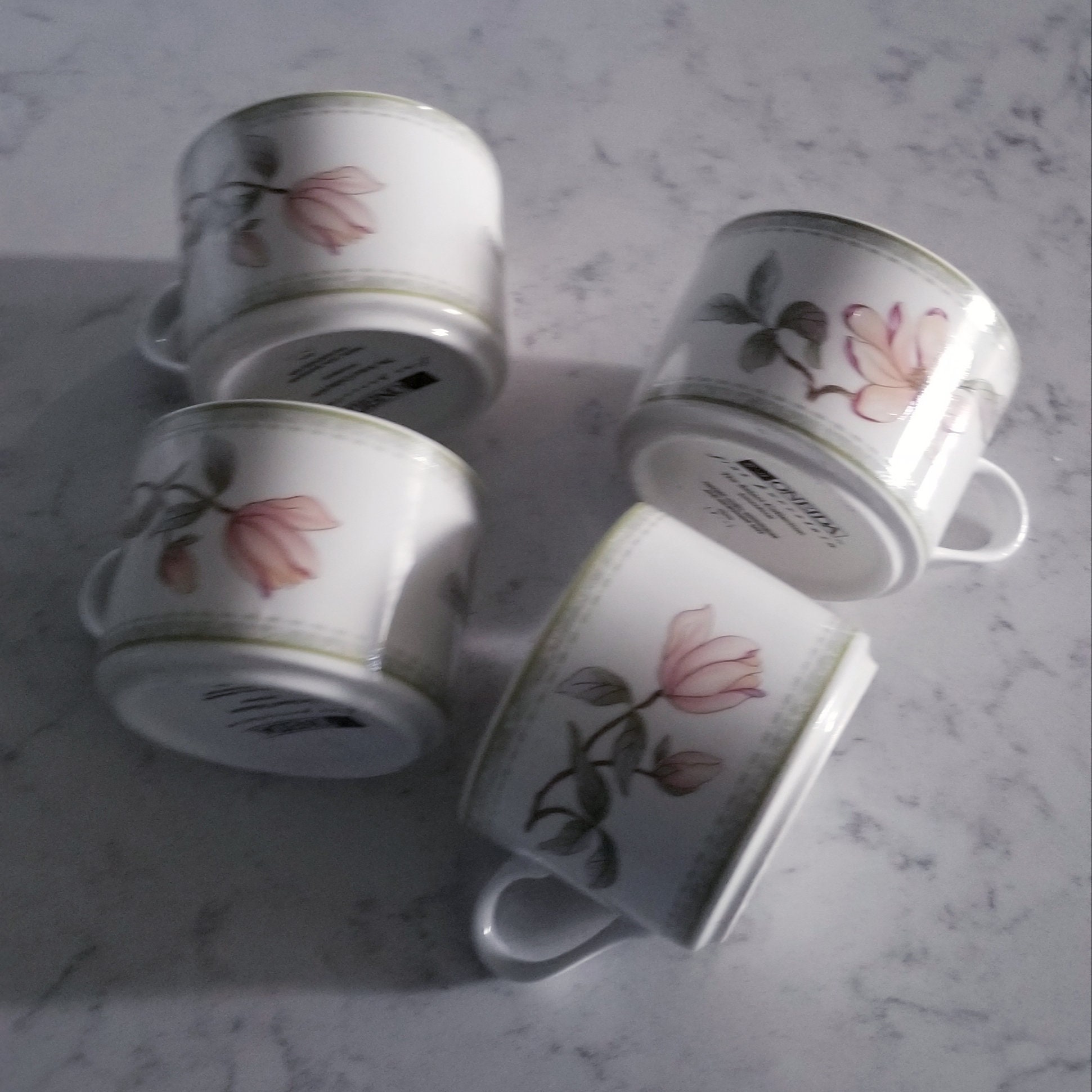 4 Vintage Oneida Fine Porcelain the Select Collection Savannah Mugs ...
